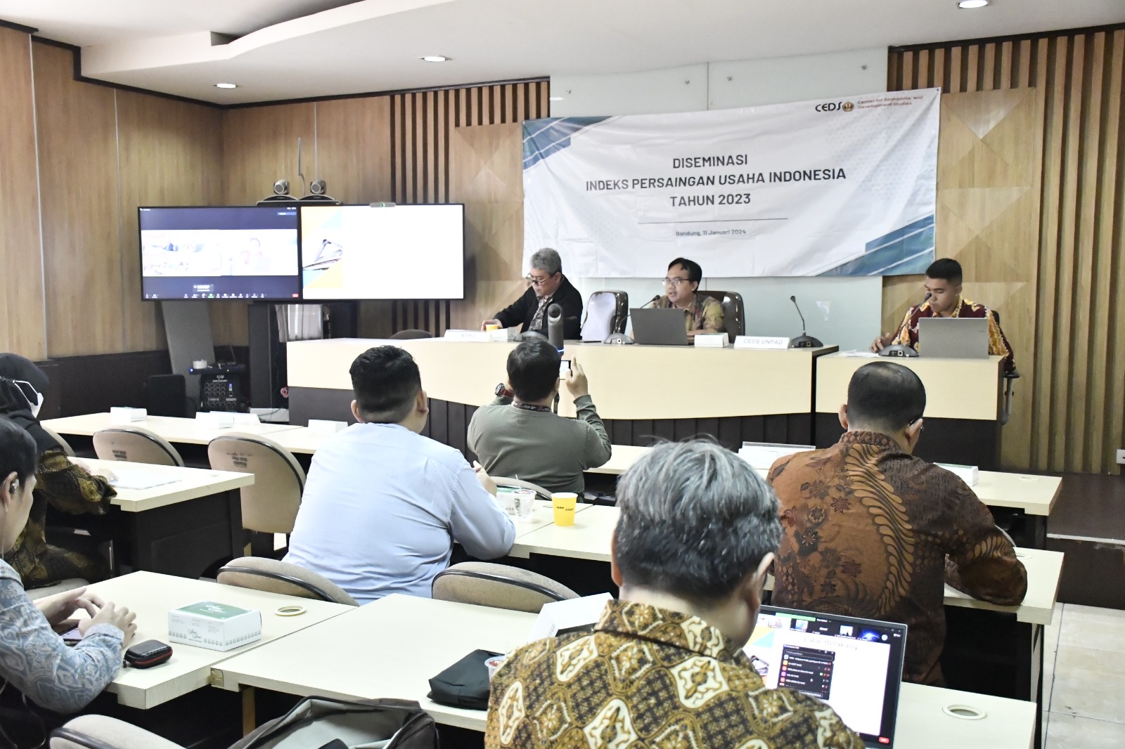 CEDS Unpad: Persaingan Usaha Indonesia 2023 Meningkat - koma.co.id