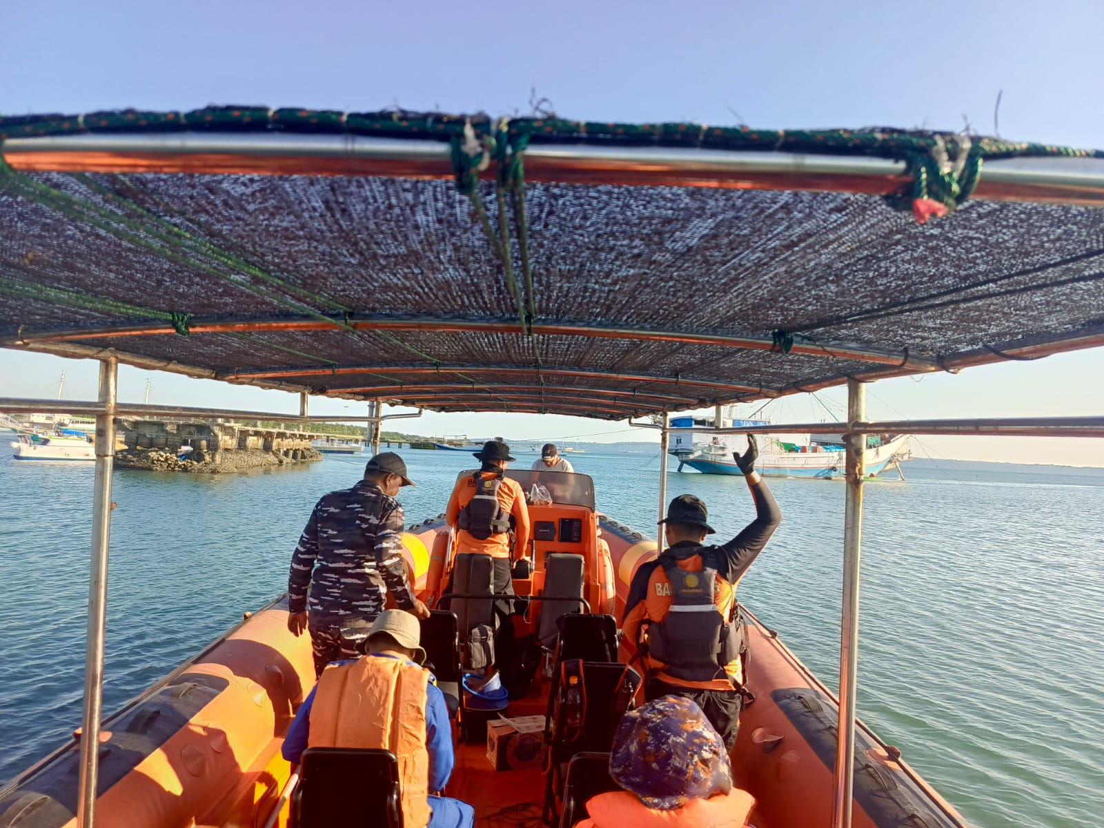 Kapal Motor Layar Santri Darussalam GT 15 Alami Patah Kemudi - koma.co.id